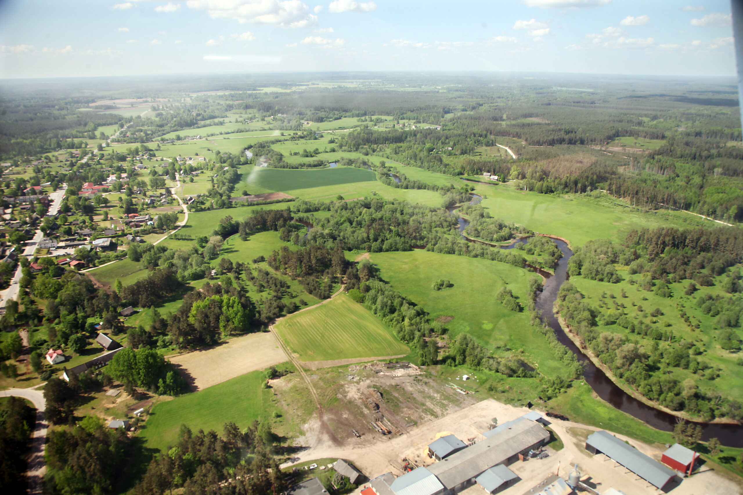 Apstiprina Gulbenes novada pagastu četru apvienību pārvaldīšanas ...