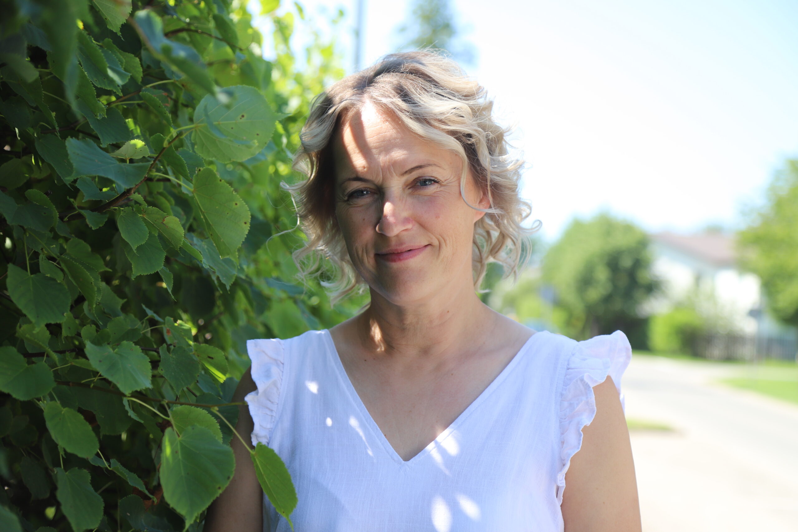 Redakcijas sleja: Uzmanības centrā — skaļš notikums - Dzirkstele.lv