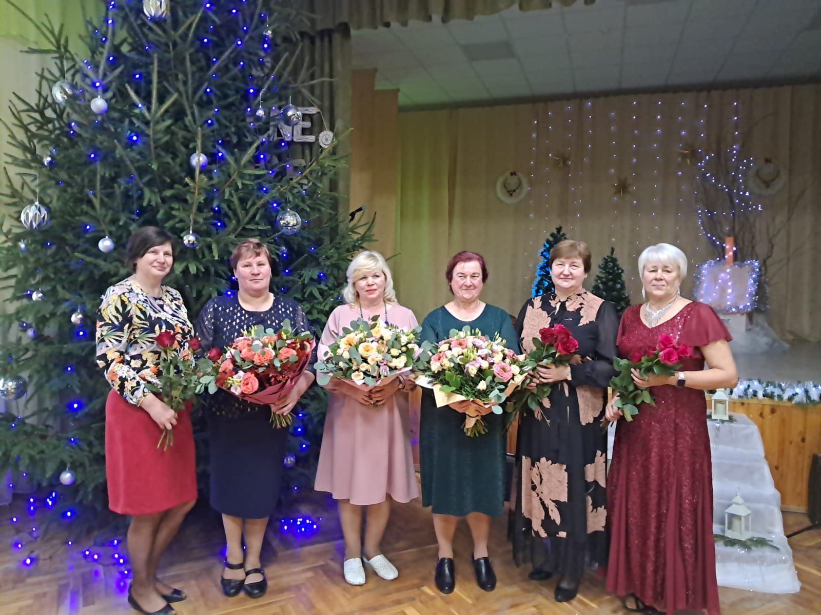 Godinām VSAC "Latgale" filiāles "Litene" ilggadējos darbiniekus ...